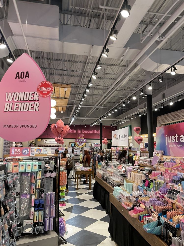 MISS A - Updated September 2025 - 2000 Willowbrook Mall, Houston, Texas ...