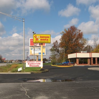 COLISEUM DONUTS - Updated December 2025 - 16 Photos & 19 Reviews - 1530 ...