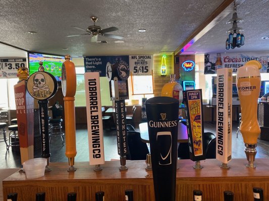 TWO BIT’S & A BITE - Updated December 2024 - 13 Photos & 34 Reviews ...