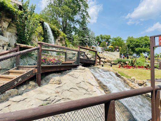 PIRATE’S COVE ADVENTURE GOLF - Updated October 2024 - 90 Photos & 89 ...