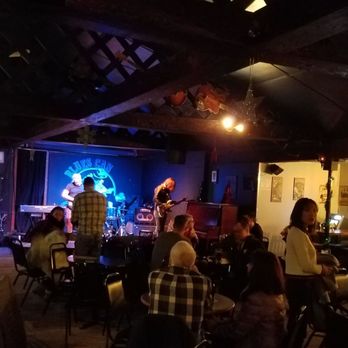 THE BLUES CAN - Updated September 2025 - 37 Photos & 50 Reviews - 2002 ...