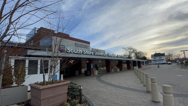SOUTH SHORE UNIVERSITY HOSPITAL - Updated August 2025 - 63 Photos & 144 ...