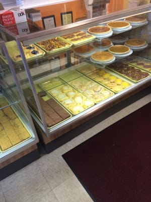 TOWN HOUSE BAKE SHOP - Updated March 2025 - 13 Photos & 19 Reviews ...