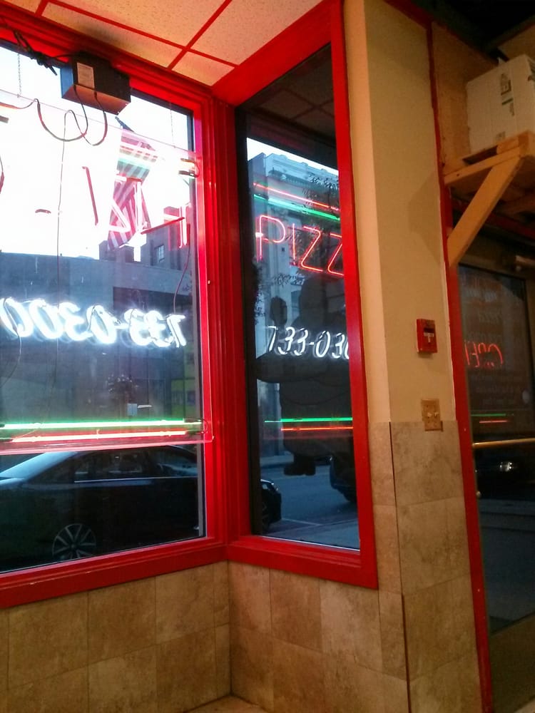 PARAMOUNT PIZZA - Updated December 2025 - 30 Reviews - 1659 Main St ...