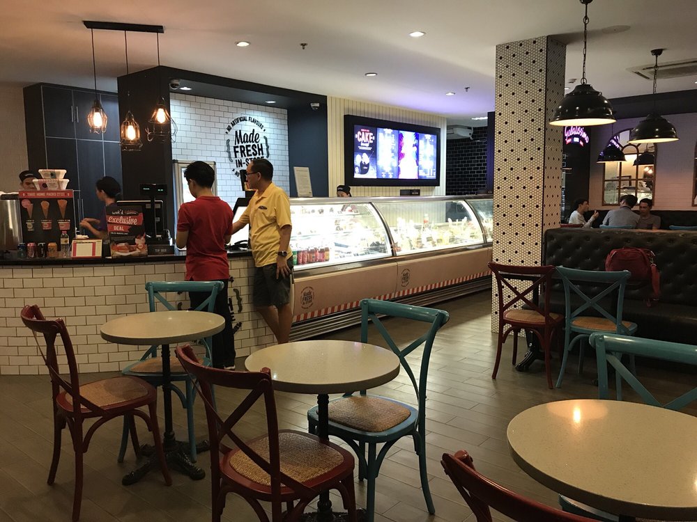 GELATISSIMO - Updated August 2024 - 18 Photos - Paseo Saturnino Maria ...