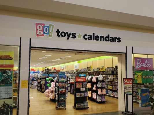 GO RETAIL GROUP - Updated December 2025 - 47 Photos - 46-056 Kamehameha ...