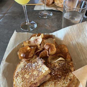 HUMMINGBIRD - Updated February 2025 - 373 Photos & 204 Reviews - 1053 E ...