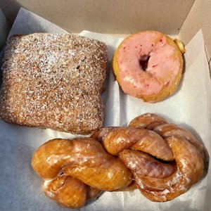 SERVATII PASTRY SHOP & DELI - 23 Photos & 25 Reviews - 7671 Voice of ...