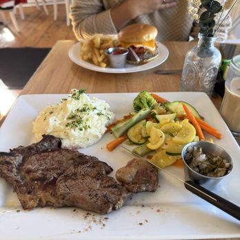 COZY CORNER CAFE - Updated July 2025 - 71 Photos & 56 Reviews - 129-131 ...