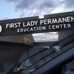 FIRST LADY PERMANENTE EDUCATION CENTER - 29 Photos & 25 Reviews - 901 ...