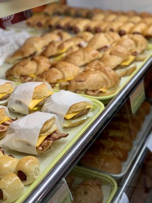 SNOWFLAKE DONUTS - SAWDUST RD - Updated September 2024 - 74 Photos & 36 ...