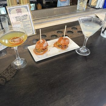 TRYST - Updated December 2025 - 51 Photos & 15 Reviews - 431 Pl Real ...