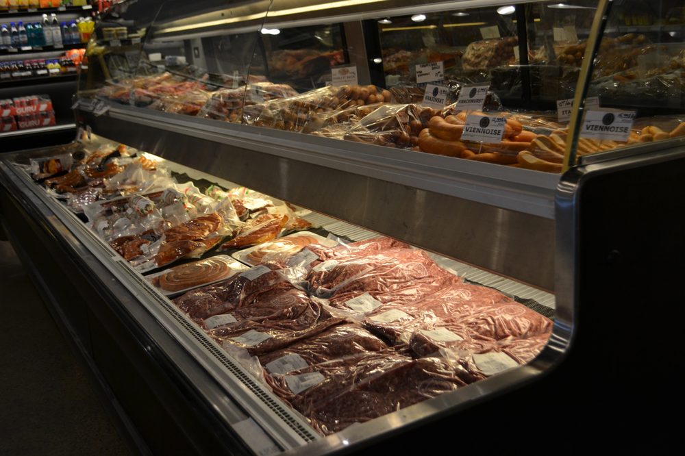 BALKANI - 5552 Allée Grandé, Saint-Bruno-de-Montarville, Quebec, Canada ...