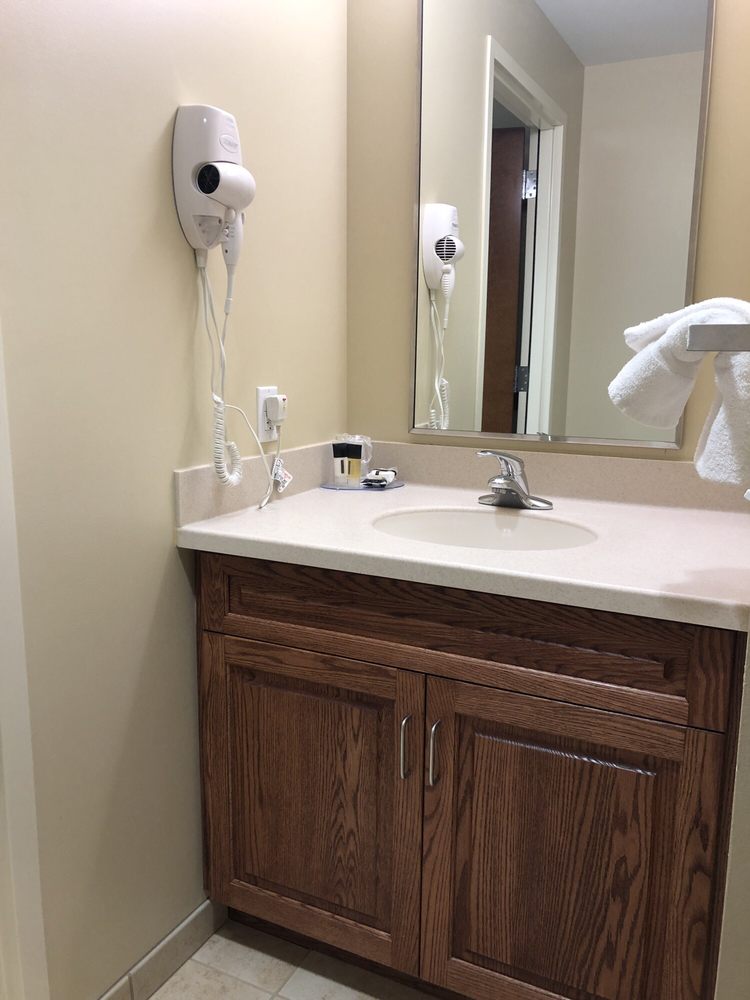 SCOTT INN - Updated December 2024 - 11 Photos - 1510 Beech St, Scott ...