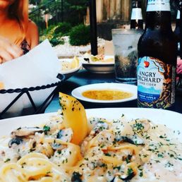 ZIA’S ON THE HILL - 701 Photos & 843 Reviews - 5256 Wilson Ave, Saint ...