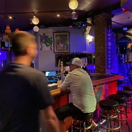 BOURBON STREET PUB - Updated December 2025 - 162 Photos & 116 Reviews ...