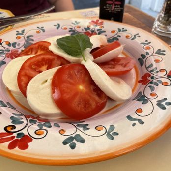 MARIUCCIA - Updated July 2024 - 55 Photos & 25 Reviews - Piazza della ...