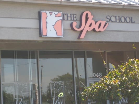 THE SPA SCHOOL - Updated November 2025 - 24 Reviews - 5050 N High St ...