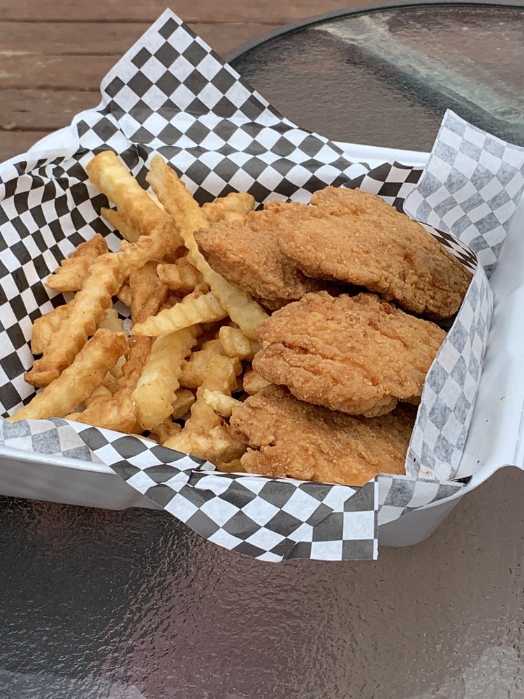 KNUCKLEHEADS BAR & GRILL - 10 Photos - 140 Lake Ave W, Hill City, MN ...