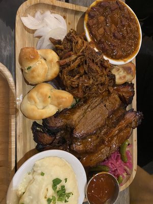 HAWG HEAVEN BBQ & GASTRO PUB - 124 Photos & 77 Reviews - 119 E Colorado ...