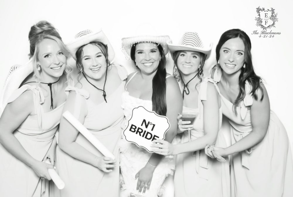 GOOF BOOTH PHOTO BOOTH - Updated August 2025 - 105 Photos & 36 Reviews ...