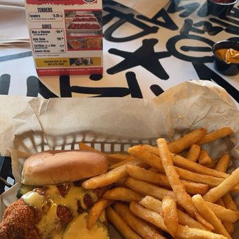 HOT CHICKEN ALLEY - Updated May 2024 - 183 Photos & 249 Reviews - 13636 ...