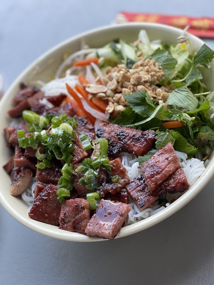 SAIGON DELI - Updated 05/2025 - 1033 Photos & 850 Reviews - 3858 W ...