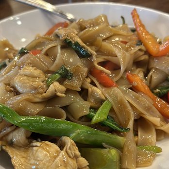 KINDEE THAI RESTAURANT - Updated September 2025 - 207 Photos & 262 ...