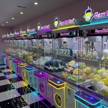 CLAW ME BABY GAMES - Updated January 2026 - 17 Photos - 5580 Yonge ...