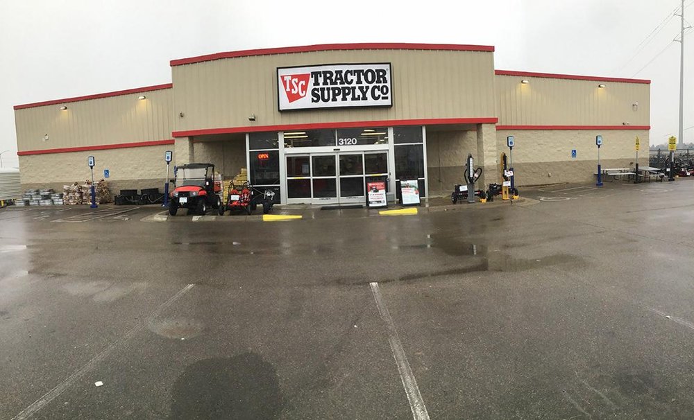 Tractor Supply Updated April 2025 3120 Riffel Dr Salina Kansas