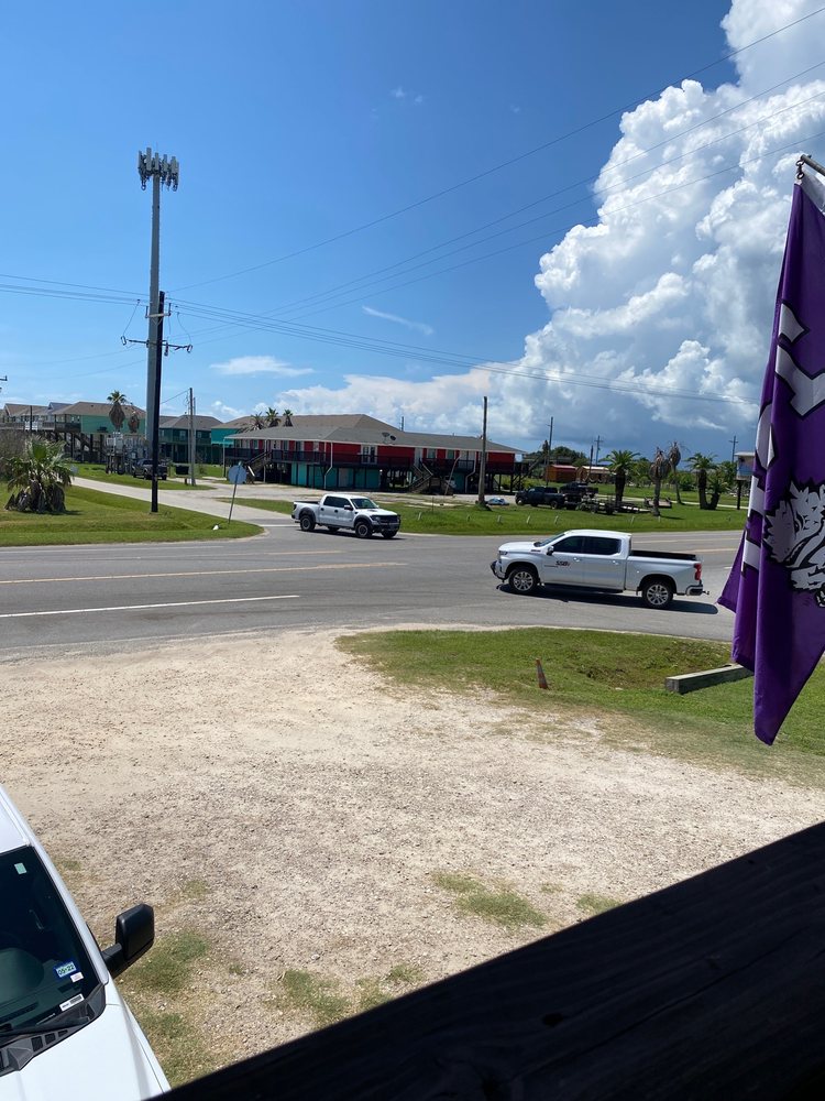 SALTWATER INN - Updated December 2025 - 1020 Hwy 87, Crystal Beach ...