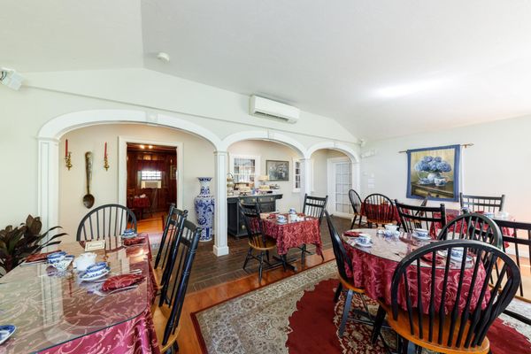 DUNBAR HOUSE TEA ROOM & WINE BAR - Updated June 2024 - 169 Photos & 171 ...