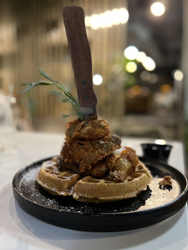 THE PLACE 2 BE - 766 Photos & 313 Reviews - 5 Constitution Plz ...