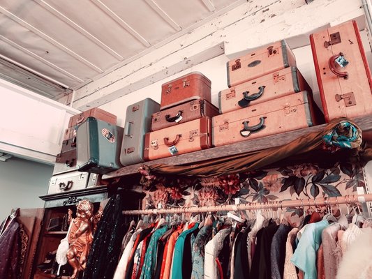 MADAM D’S VINTAGE JEWELRY AND CLOTHING - 32 Photos - 1405 16th St ...