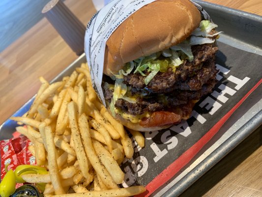 FATBURGER & BUFFALO’S EXPRESS - Updated January 2026 - 44 Photos & 105 ...