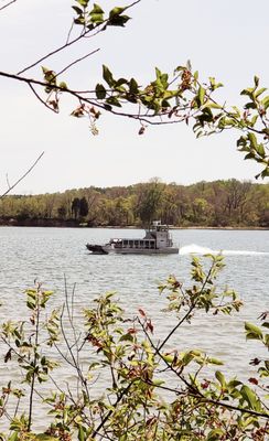 COWART SEAFOOD - Updated December 2025 - 755 Lake Landing Dr, Lottsburg ...