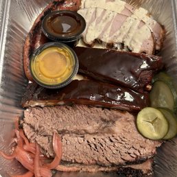 LAWLESS BARBECUE - Updated October 2024 - 78 Photos & 106 Reviews ...