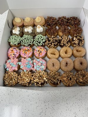 VAN DOUGH - Updated January 2025 - 391 Photos & 151 Reviews - 2519 ...