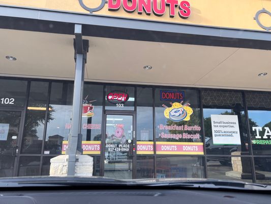 DONUT PLACE - Updated September 2025 - 21 Photos & 27 Reviews - 2041 ...