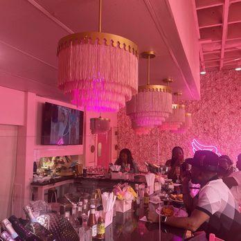 HIGH NOON BRUNCHERY - Updated June 2024 - 236 Photos & 68 Reviews ...