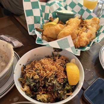 GREENPOINT FISH & LOBSTER - Updated July 2024 - 581 Photos & 420 ...