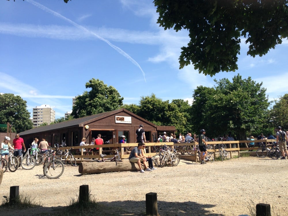 CAFE ROEHAMPTON GATE - Richmond Park, London, United Kingdom - Ice ...