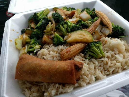 FIRE WOK EXPRESS - 19 Photos & 28 Reviews - 249 N Santa Claus Ln, North ...