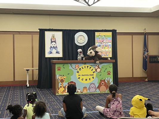 REDFORD TOWNSHIP DISTRICT LIBRARY - Updated December 2025 - 21 Photos ...