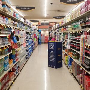 GIANT FOOD - Updated December 2025 - 22 Reviews - 1700 Kingfisher Dr ...