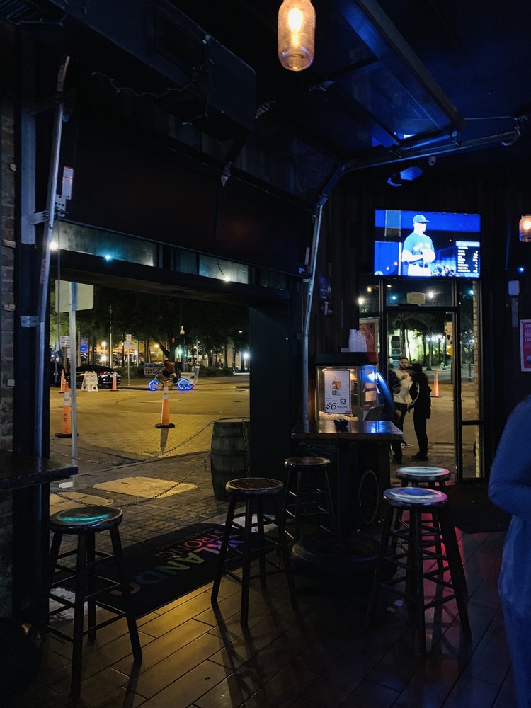 STAGGER INN - 22 Photos & 44 Reviews - 100 E Central Ave, Orlando, FL ...