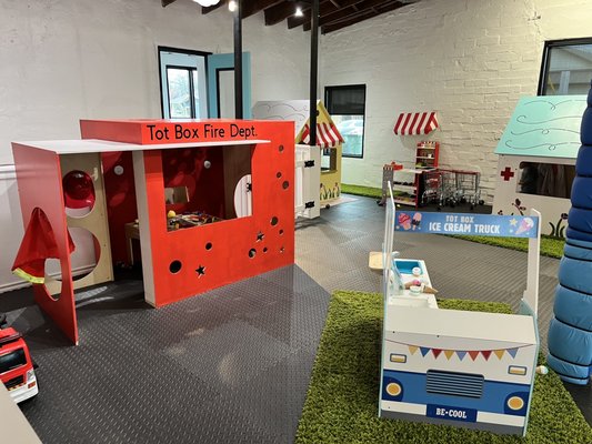 TOT BOX PLAY CAFE - Updated December 2025 - 100 Photos & 40 Reviews ...