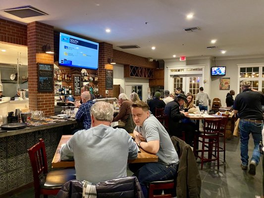 KIN WINDSOR - Updated October 2025 - 900 Photos & 901 Reviews - 740 ...