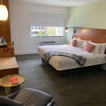 THE LONGLEAF HOTEL - Updated May 2025 - 74 Photos & 43 Reviews - 300 N ...