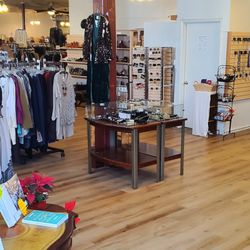 Best Gap Store Near Me - June 2025: Find Nearby Gap Store Reviews - Yelp